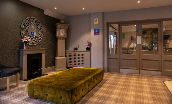 English Gardens & Stately Past