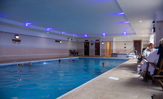 English Gardens & Stately Past